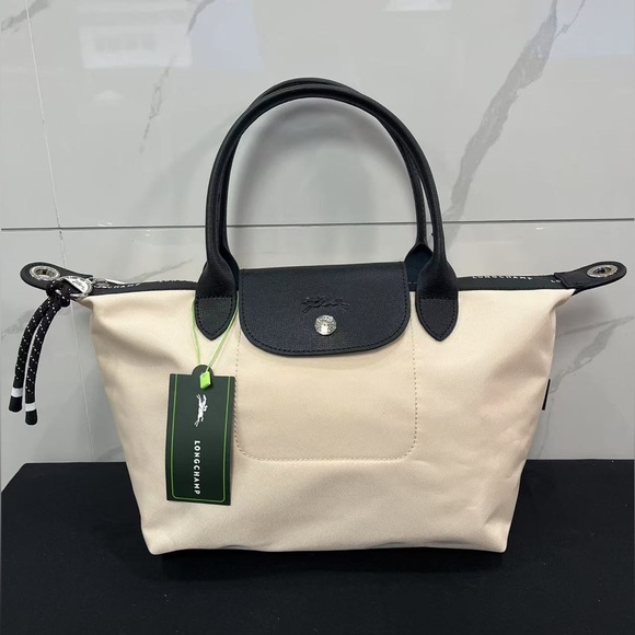 Longchamp | Bags | Authentic Longchamp White Handbag Crossbody Bag ...